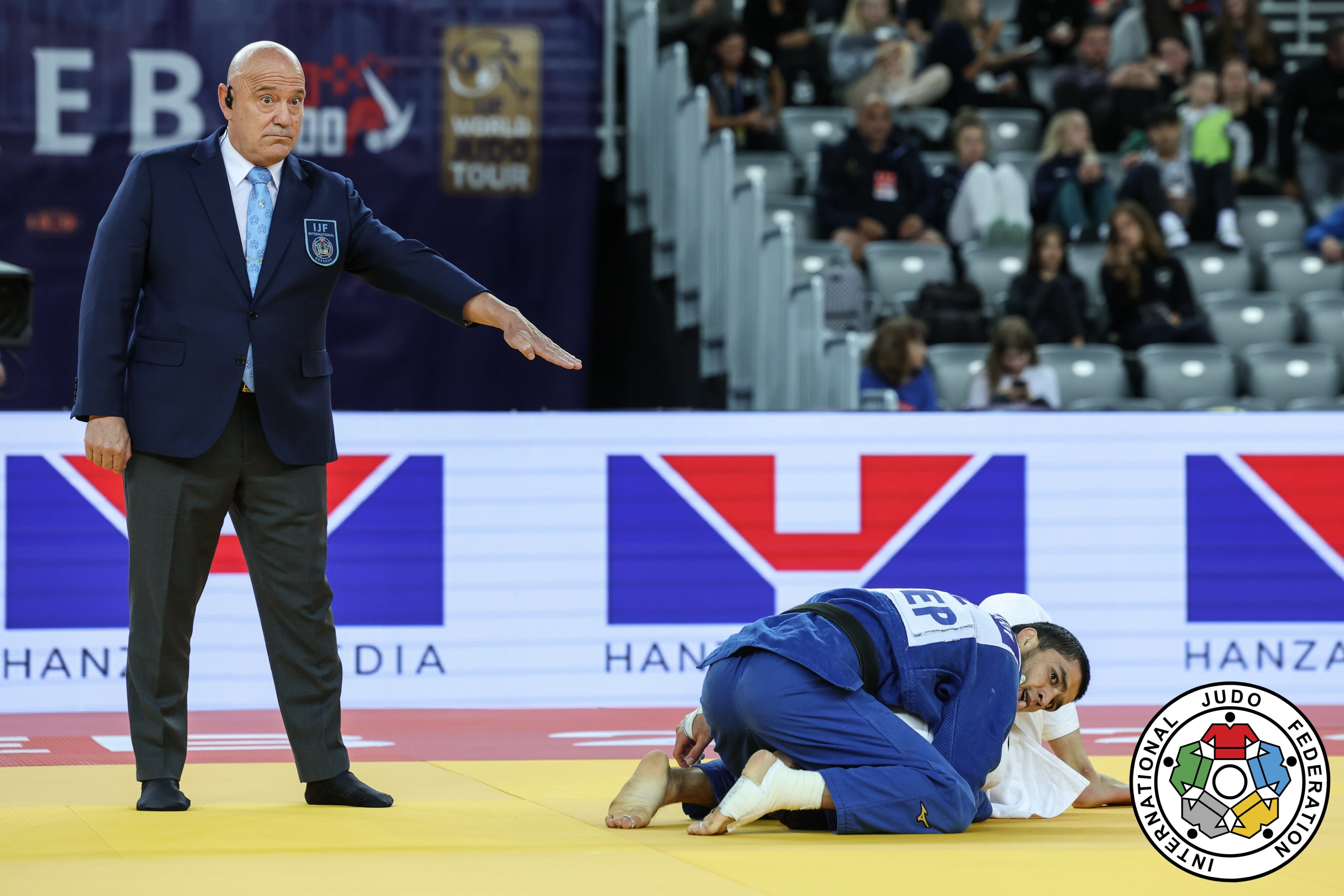 A STANDING OVATION - European Judo Union
